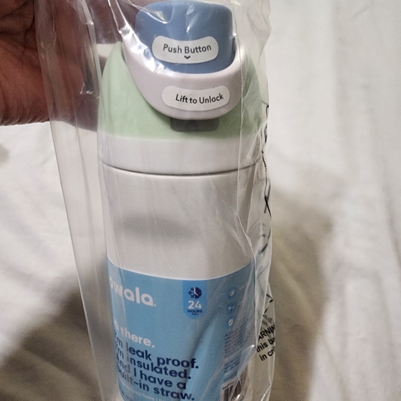 Accessories | Owala Iced Breeze Insulated Water Bottle With Straw ...